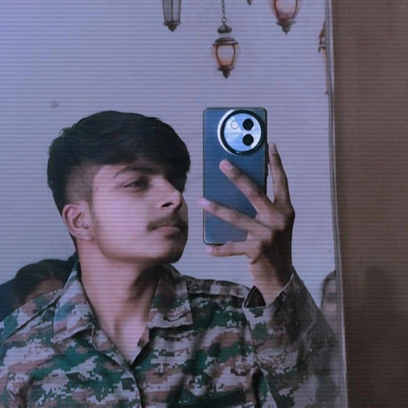 Anish Maurya😍 (@hih239605) | Snapchat Stories, Spotlight & Lenses