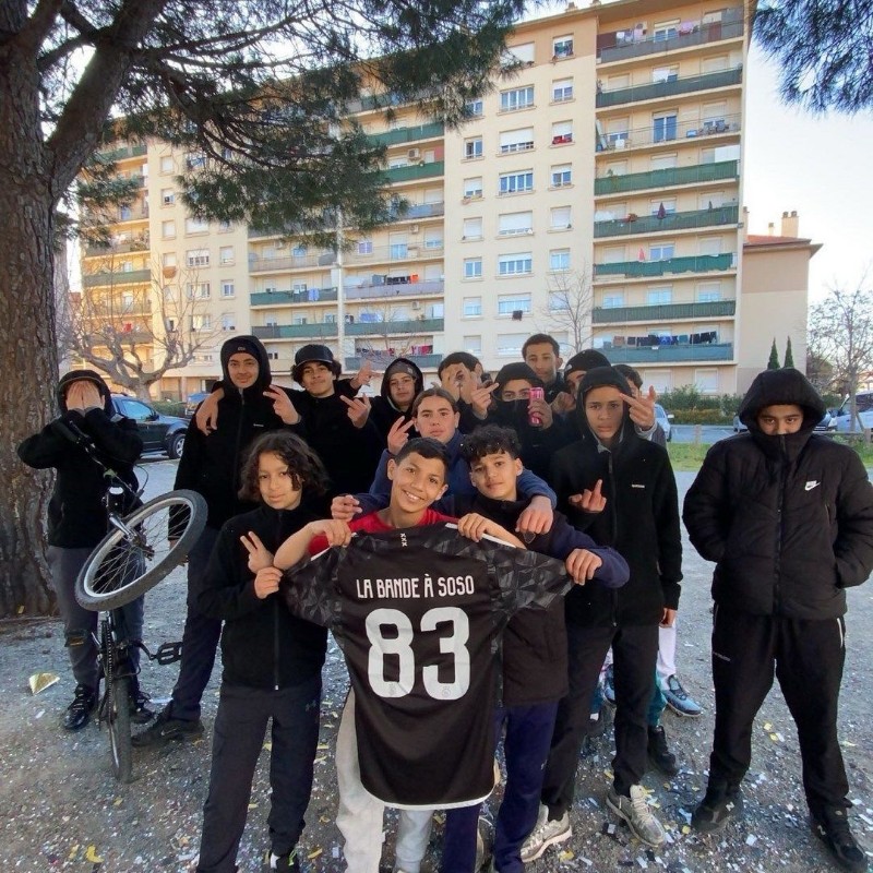 La bande a soso (@hiihiii.gbl) | Snapchat Stories, Spotlight & Lenses