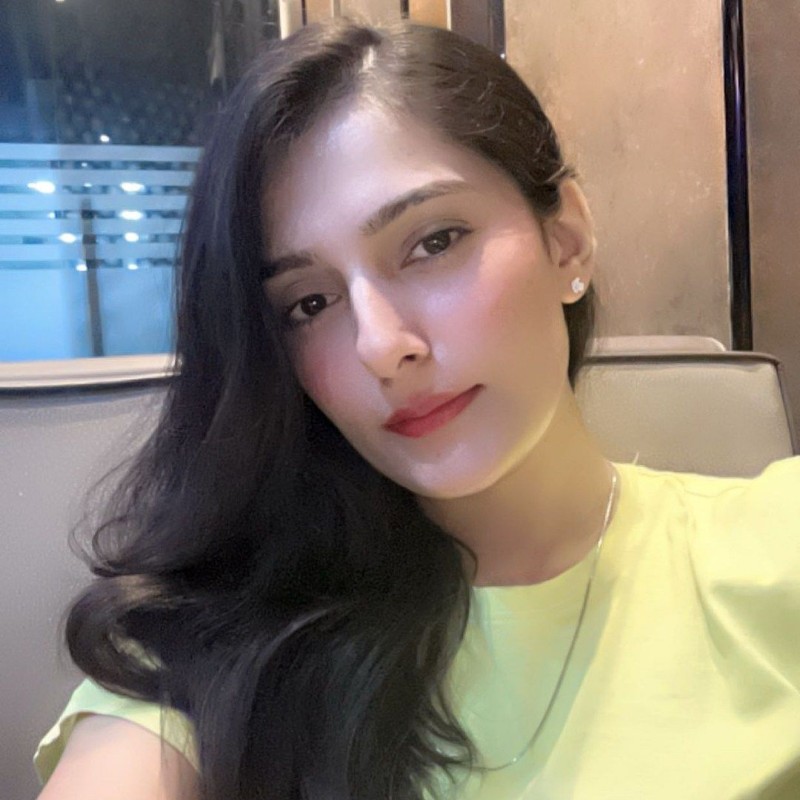 Hira Sheikh (@hira_2298) | Snapchat Stories, Spotlight & Lenses