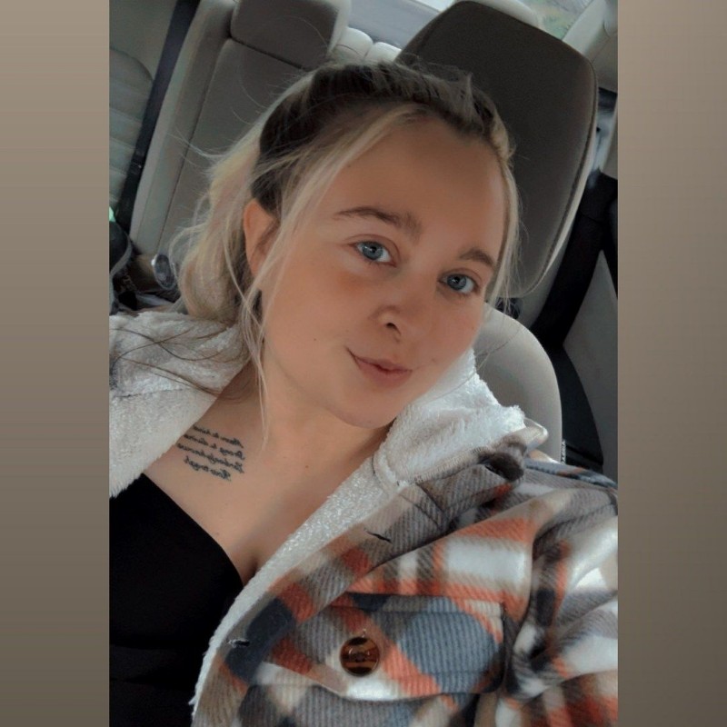🐴Miranda🌵 (@hollergirl01) | Snapchat Stories, Spotlight & Lenses