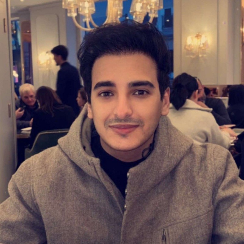 Anas Alghanim 💫 (@holy_anas) | Snapchat Stories, Spotlight & Lenses