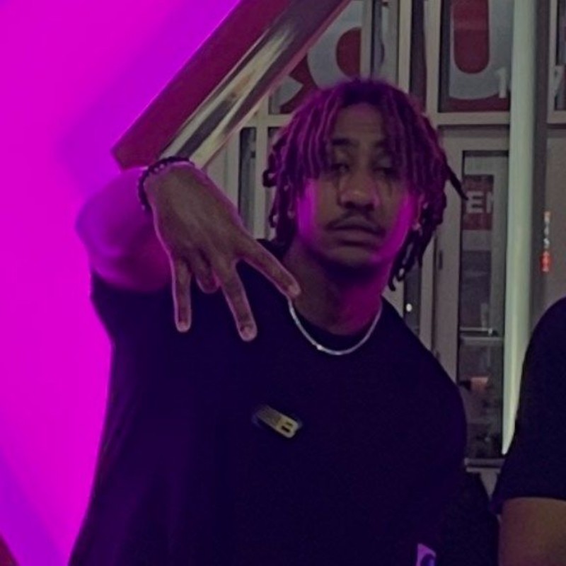 AJ 🦇 (@hoodmickey) | Snapchat Stories, Spotlight & Lenses