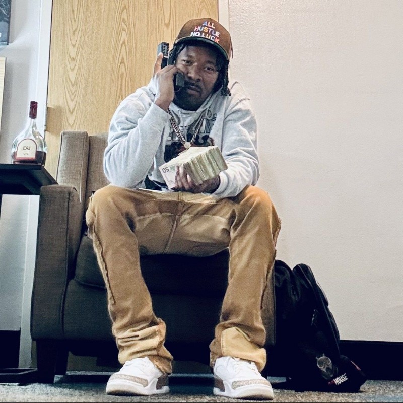 Earnest Marshall (@hooverpolo5200) | Snapchat Stories, Spotlight & Lenses