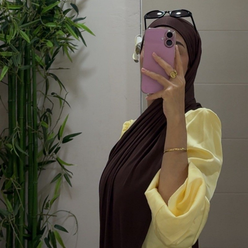 Houda Nour (@houda.141) | Snapchat Stories, Spotlight & Lenses