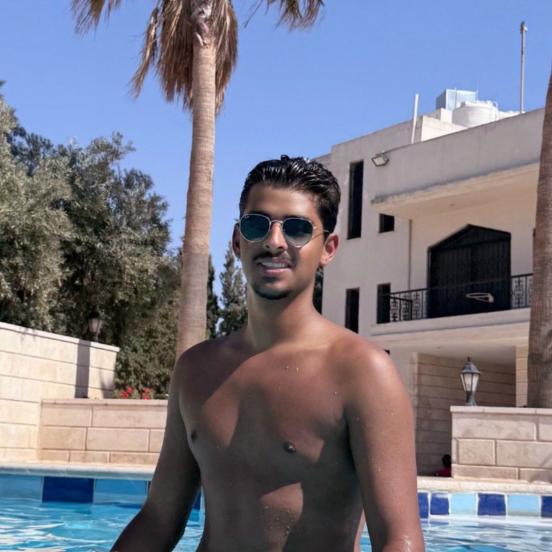 Abdullah Al Hourani (@hourani.a) | Snapchat Stories, Spotlight & Lenses