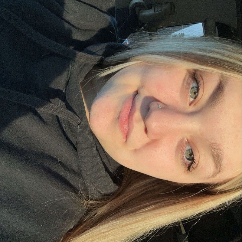 Hailey ️ (@hpennington335) | Snapchat Stories, Spotlight & Lenses