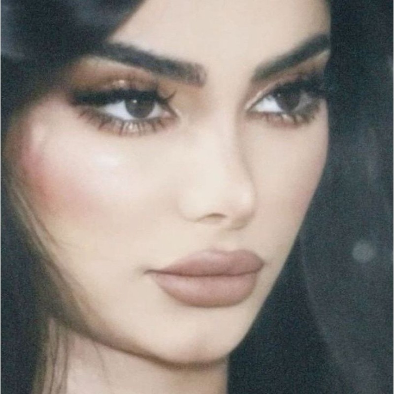 نكديــه🦋🖤 (@hsyn_hnen) | Snapchat Stories, Spotlight & Lenses