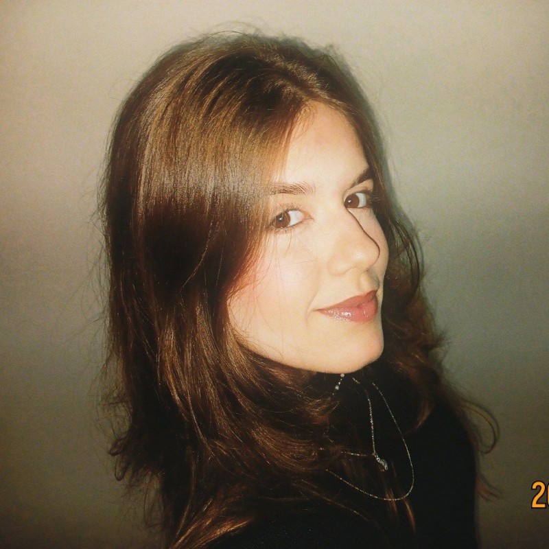 lili 🐝 (@hub.alice) | Snapchat Stories, Spotlight & Lenses