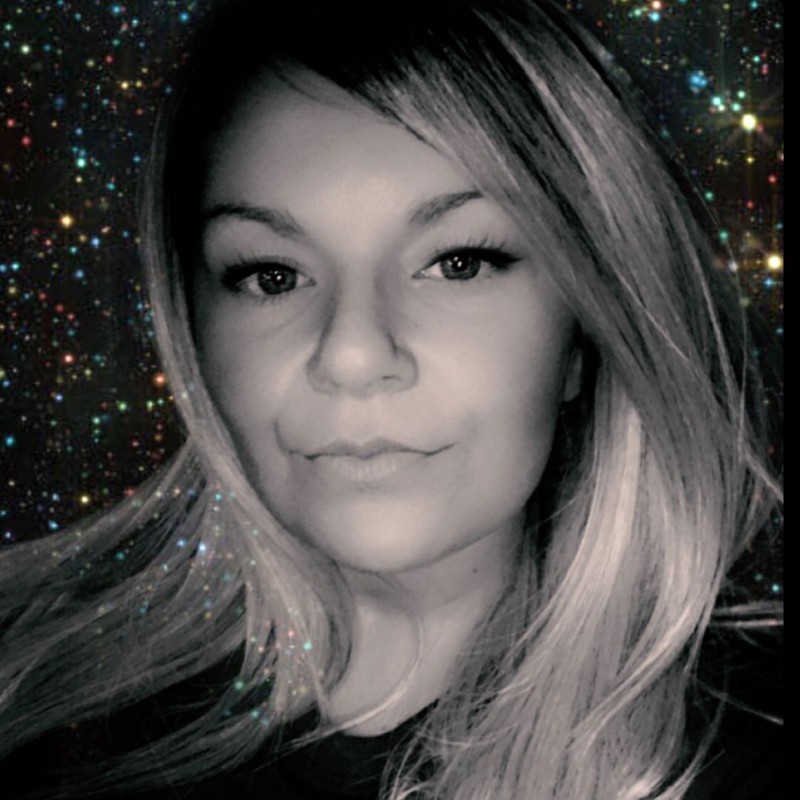 snOw🐰 (@hunnikrit859) | Snapchat Stories, Spotlight & Lenses