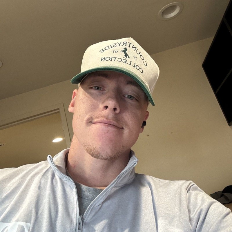 Hunter (@hunter_mcclint) | Snapchat Stories, Spotlight & Lenses