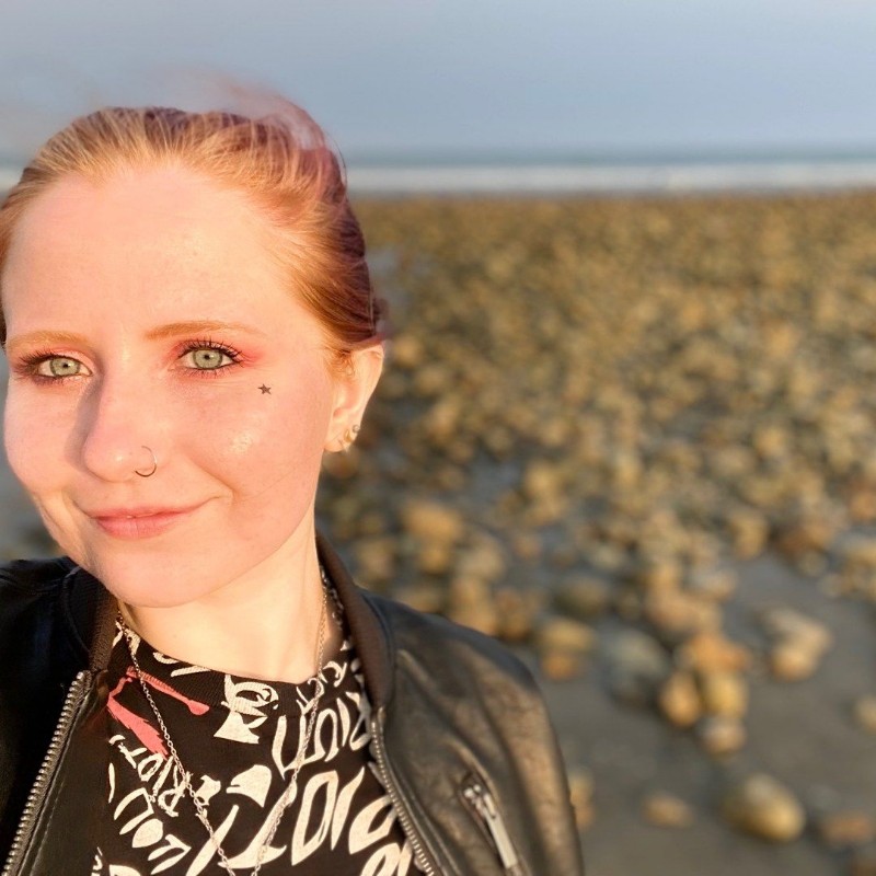 Amanda/Pickle (@hwe_amanda) | Snapchat Stories, Spotlight & Lenses