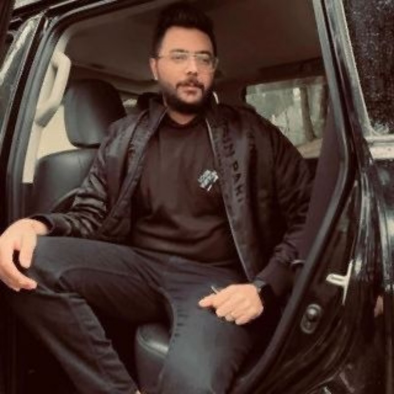 Abdullah Chaudhry (@i-abdullahch) | Snapchat Stories, Spotlight & Lenses