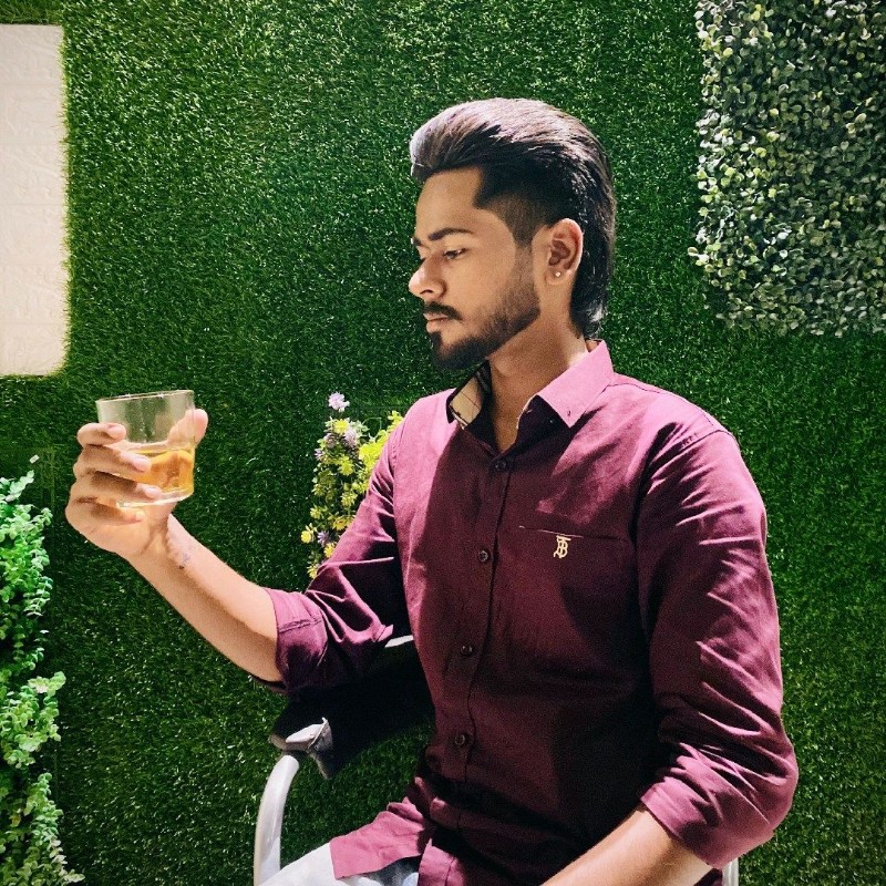 CHOUDHARY SAAB (@i.choudharysaab) | Snapchat Stories, Spotlight & Lenses