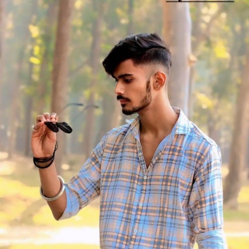 ᎧᎮ ᭄ ★Aʀʏᴀɴ ★࿐ (@i_aryan9) | Snapchat Stories, Spotlight & Lenses