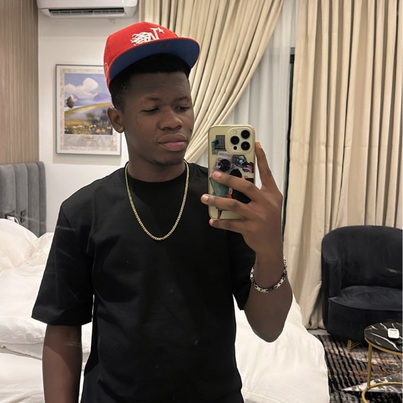 Big FAMOUS ️ (@iam2_famous) | Snapchat Stories, Spotlight & Lenses