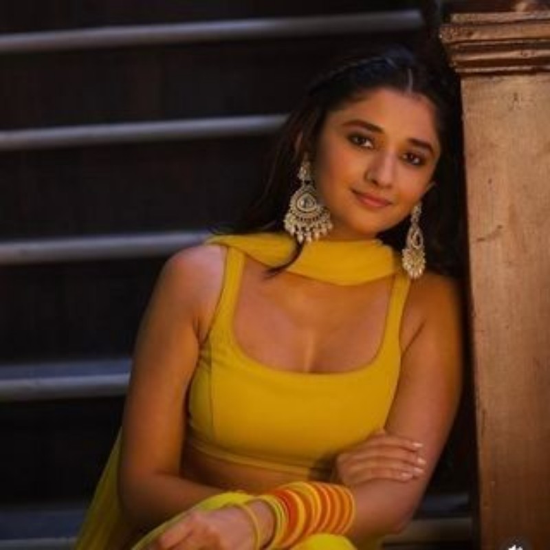 Kanika Mann (@iamkanikamaan) | Snapchat Stories, Spotlight & Lenses