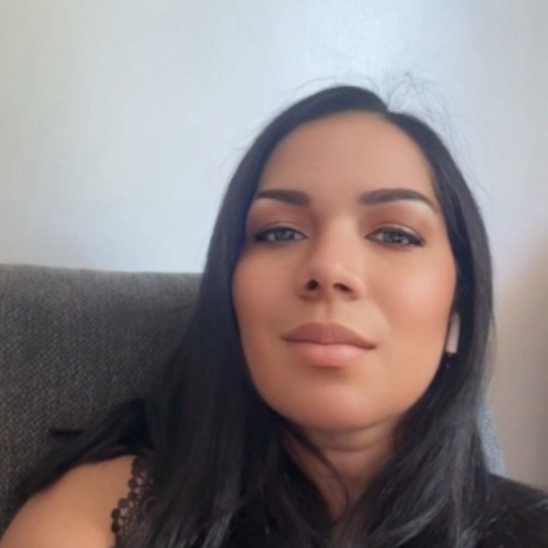 Karla Ramos (@iamkarlaramos) | Snapchat Stories, Spotlight & Lenses