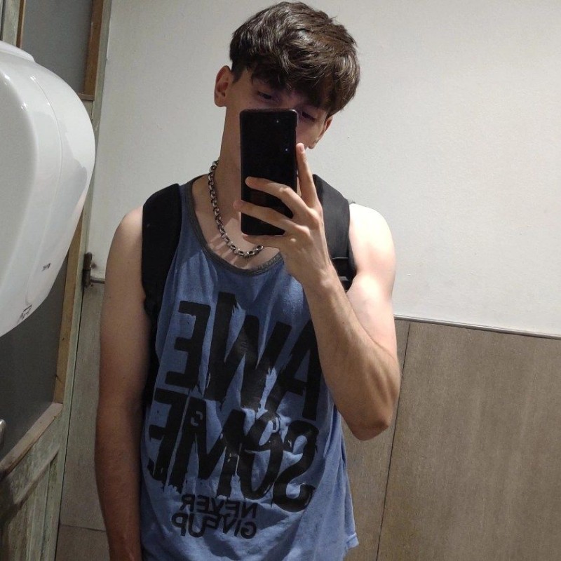 Ian_ (@ian-arg) | Snapchat Stories, Spotlight & Lenses