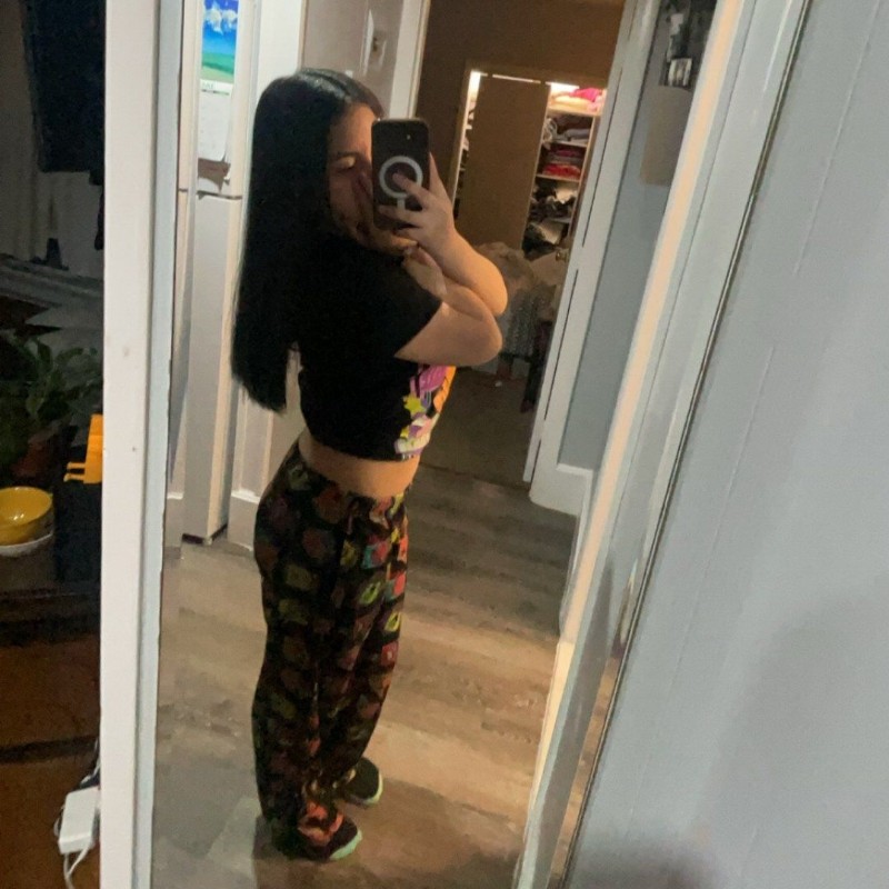 🧟‍♀️ (@idk_melany56) | Snapchat Stories, Spotlight & Lenses