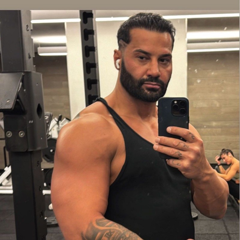 King iesa (@iesa.leb) | Snapchat Stories, Spotlight & Lenses