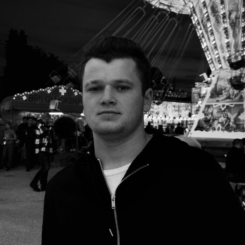 Igor Girlea (@igor_girlea) | Snapchat Stories, Spotlight & Lenses