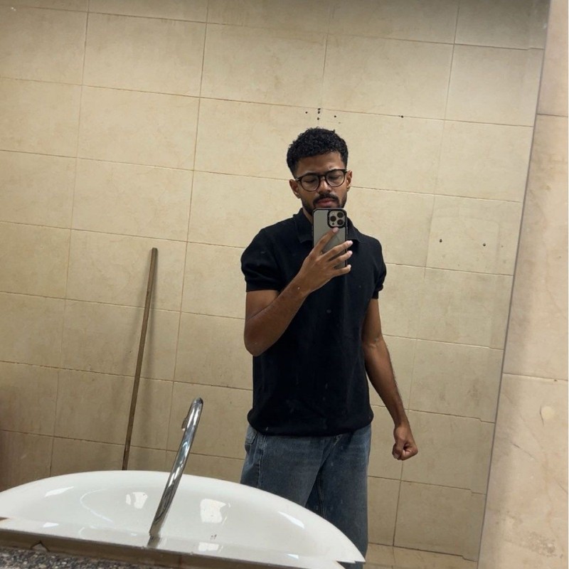 Abdo Mahmoud(@im_vbdelrahman) | เรื่องราว Snapchat ตลอดจน Spotlight และ ...