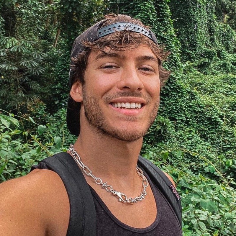 Eli Wireman (@imeliwireman) | Snapchat Stories, Spotlight & Lenses