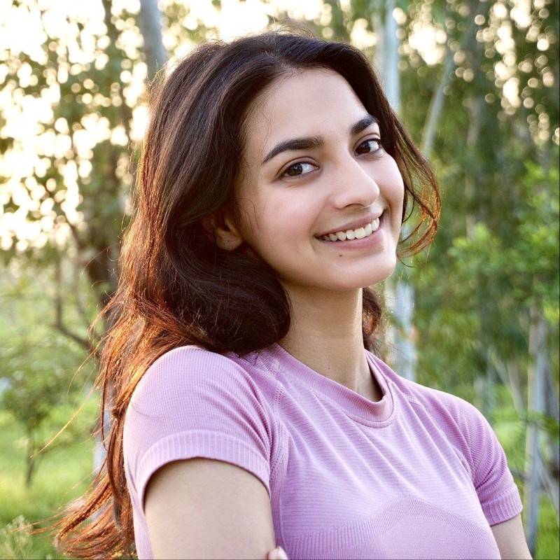 Riya Yadav (@imyadav.riya) | Snapchat Stories, Spotlight & Lenses