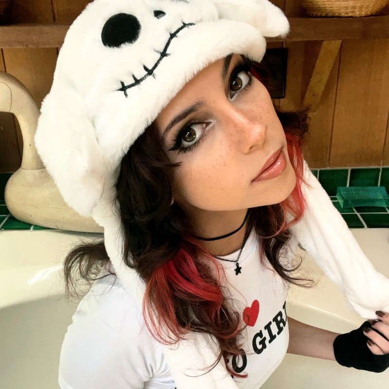 Jay Bunny (@infernalbunnyy) | Snapchat Stories, Spotlight & Lenses