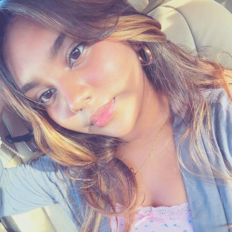 Ani (@ins_ani) | Snapchat Stories, Spotlight & Lenses