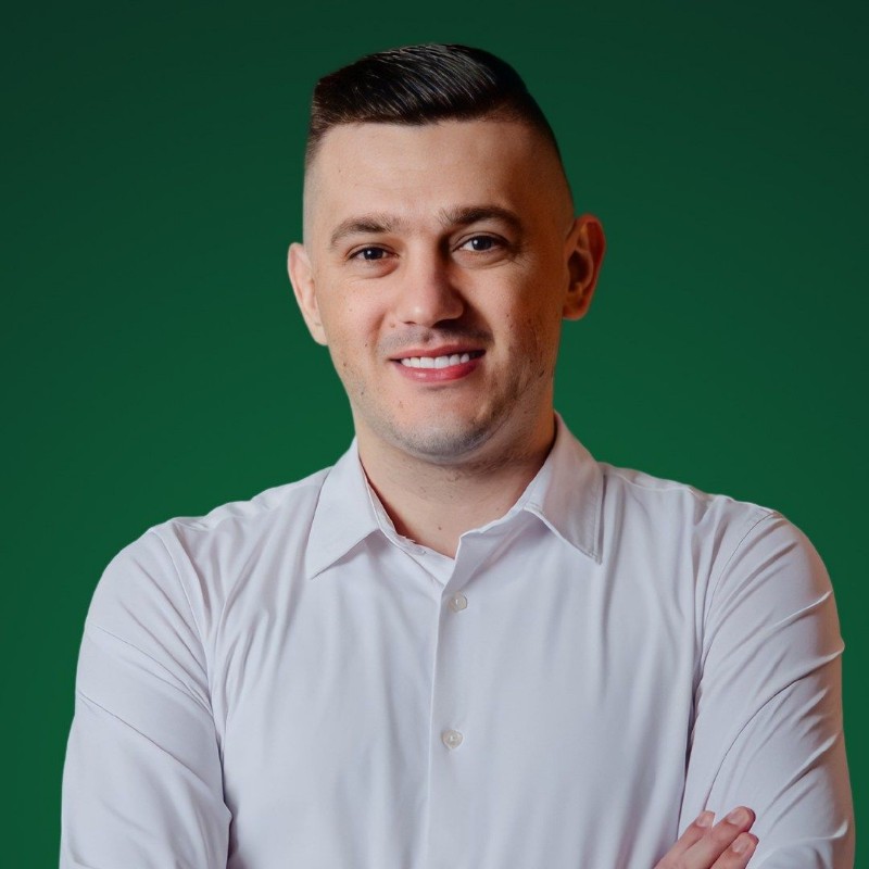 Ionut Tatar®🧬👨🏻‍💻 (@ionuttatarr) | Snapchat Stories, Spotlight & Lenses