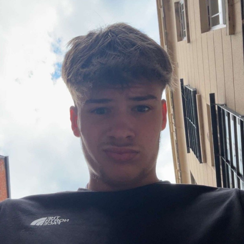 Isaac (@isaacaw16) | Snapchat Stories, Spotlight & Lenses