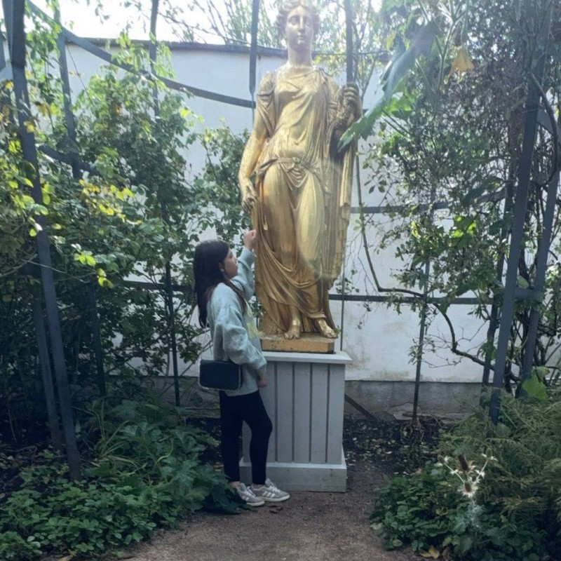 🥥🌸🐬Preppy Girl