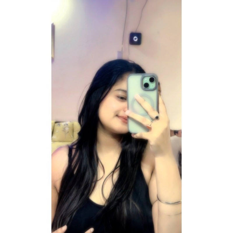 Ishaa 🤍 (@ishaax.25) | Snapchat Stories, Spotlight & Lenses