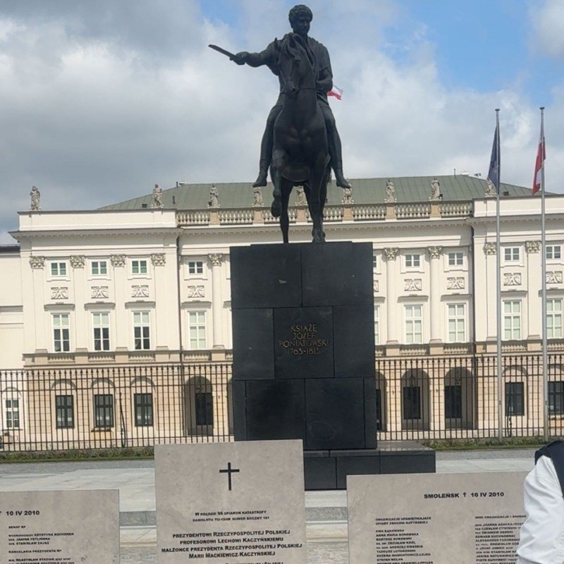 ROSE 101 (@isi_rose101) | Snapchat Stories, Spotlight & Lenses