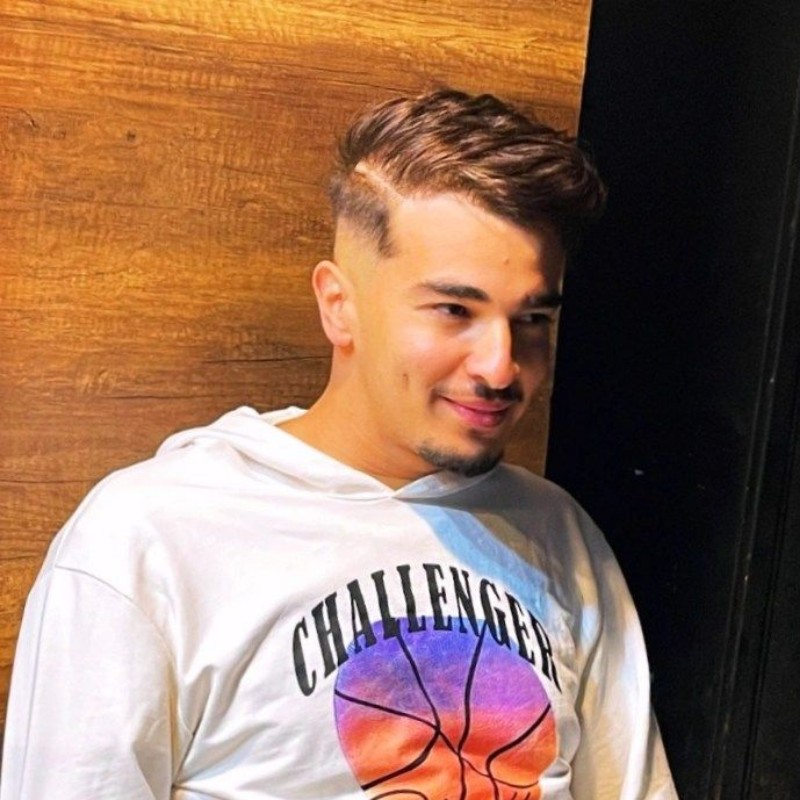 Islem Chikhi 🇩🇿 (@islem_chikhii) | Snapchat Stories, Spotlight & Lenses