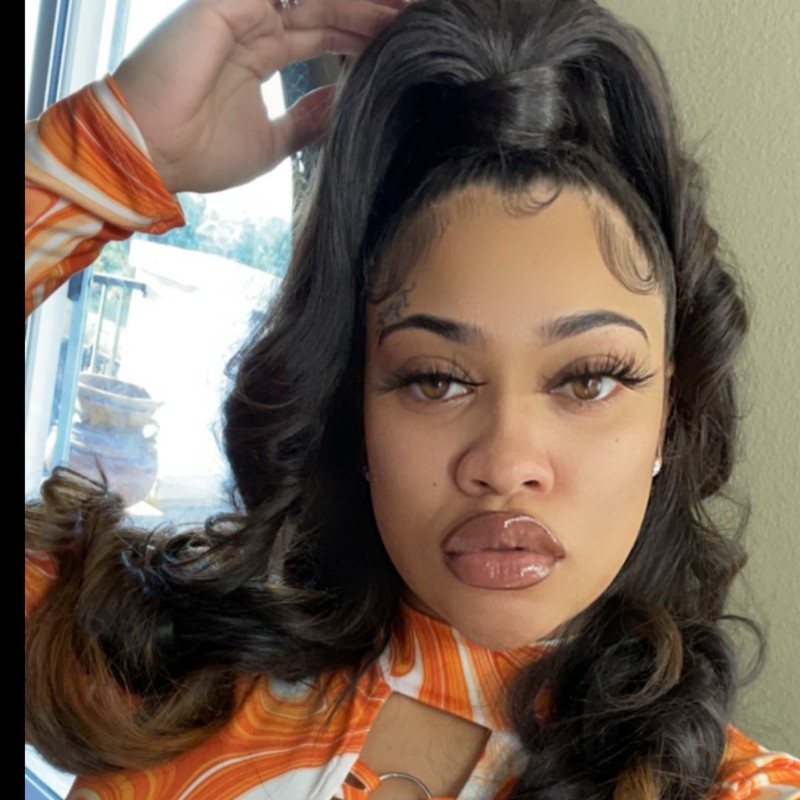 Isssahoneey (@issssahoneey) | Snapchat Stories, Spotlight & Lenses