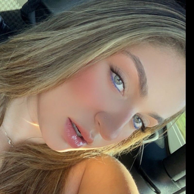Destiny (@itisdestinyyy) | Snapchat Stories, Spotlight & Lenses