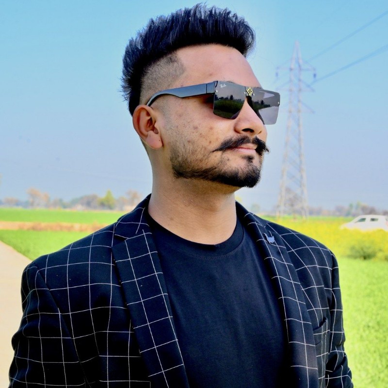 Chandresh Jain (@its.charu9559) | Snapchat Stories, Spotlight & Lenses