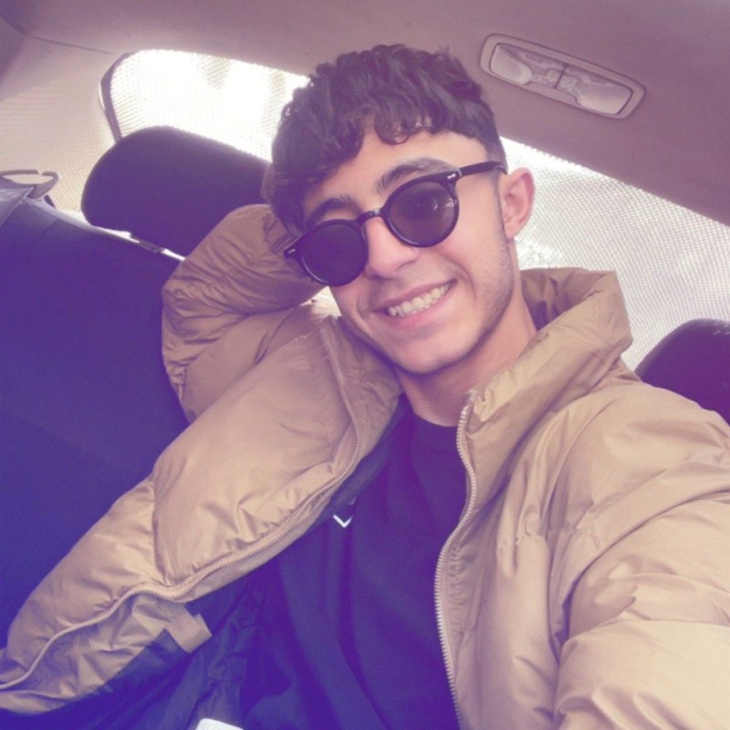 ﮼ابو ﮼كرك😉🖤 (@its_omar75) | Snapchat Stories, Spotlight & Lenses