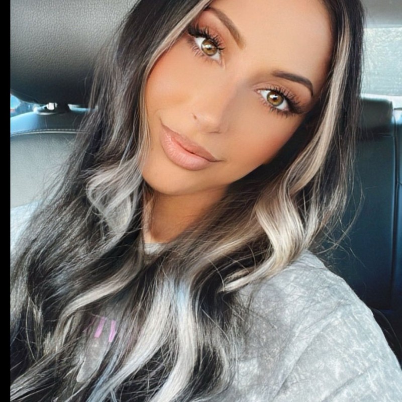 Ashley (@itsashleyteresa) | Snapchat Stories, Spotlight & Lenses