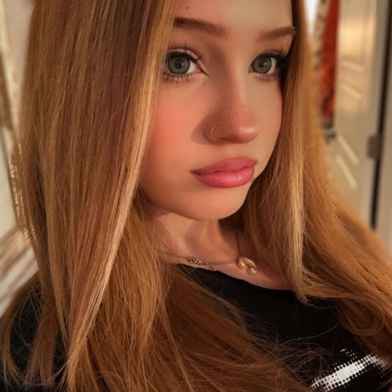 caylie 🧸 (@itscaylieee) | Snapchat Stories, Spotlight & Lenses