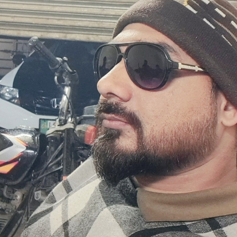 Irfan King 🤴 (@itsirfanmughal) | Snapchat Stories, Spotlight & Lenses