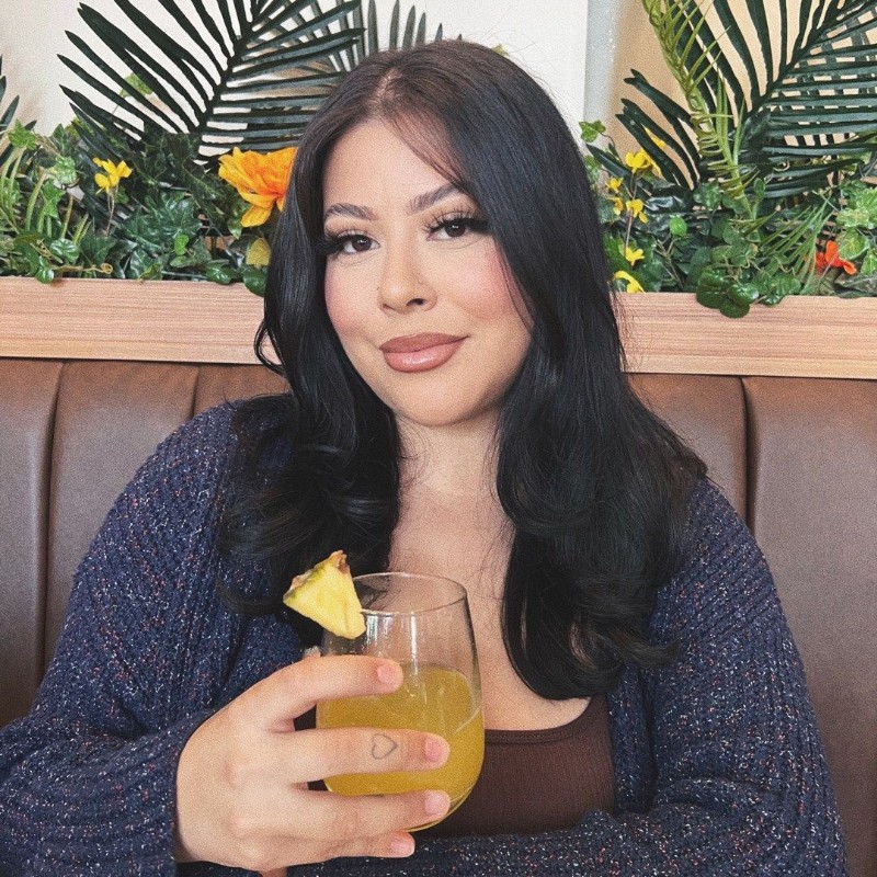 nashma ivette🩵 (@itsiveettee) | Snapchat Stories, Spotlight & Lenses