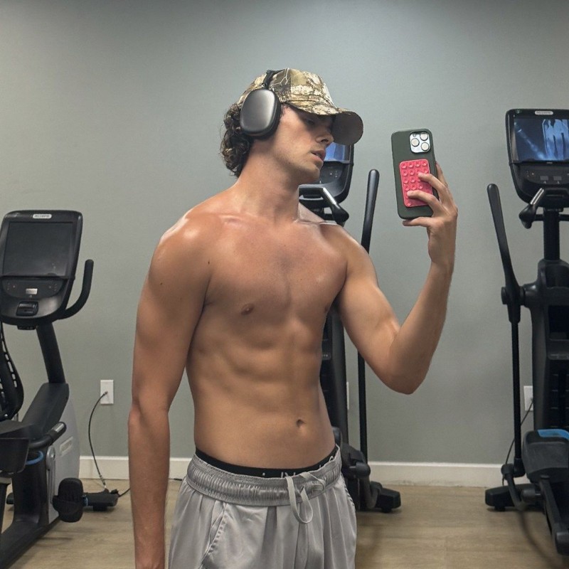 jake clark (@itsjakeclark) | Snapchat Stories, Spotlight & Lenses