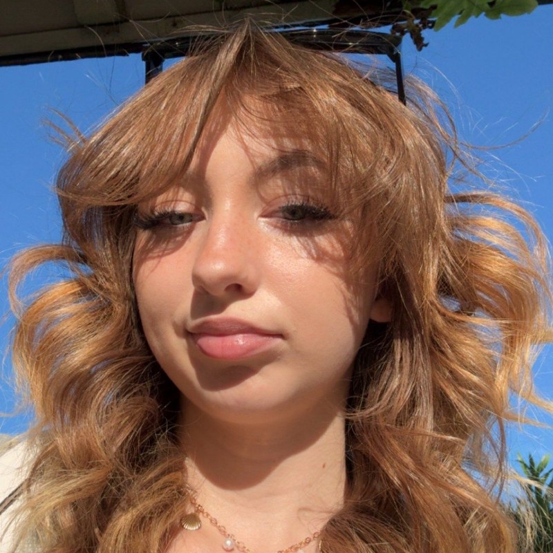 Abby (@itsjust.abby4) | Snapchat Stories, Spotlight & Lenses