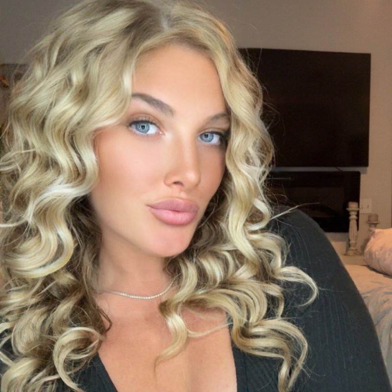 ItsRachelMorley (@itsrachelmorley) | Snapchat Stories, Spotlight & Lenses