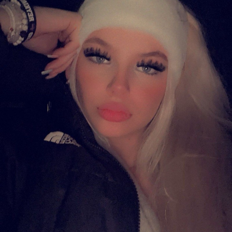 PRINCESS X (@itssmeprincessx) | Snapchat Stories, Spotlight & Lenses