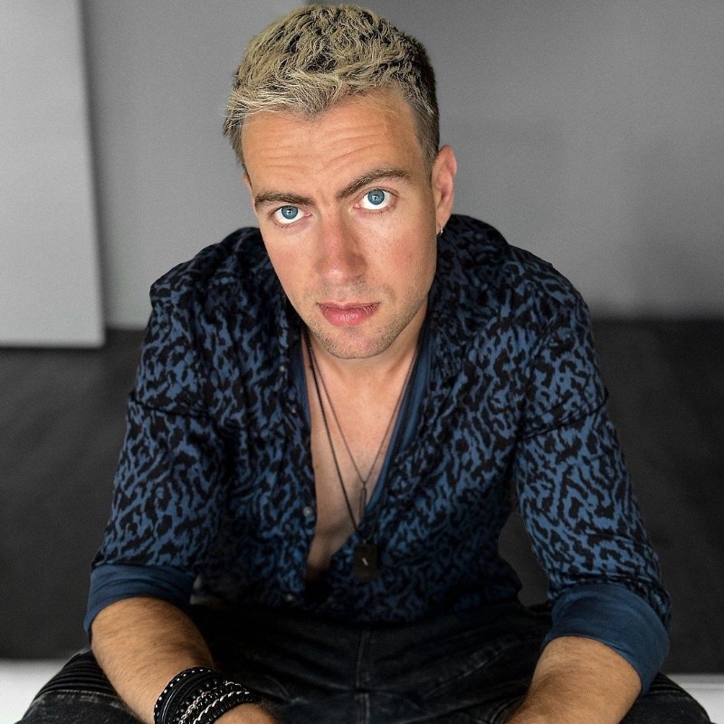 Tim White (@itstimwhite) | Snapchat Stories, Spotlight & Lenses
