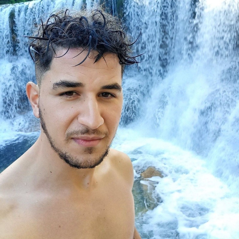 Mohamed 78 ⵣ (@itz-momoo) | Snapchat Stories, Spotlight & Lenses